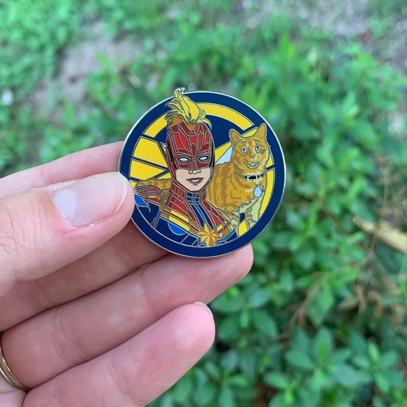 Disney | Accessories | Captain Marvel Goose Cat One Family Disney Pin ...